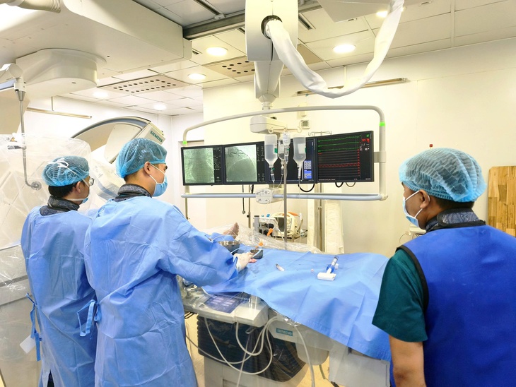 Suýt chết vì hút thuốc lá mỗi ngày 1 gói