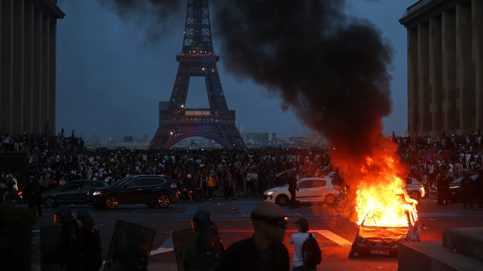 ‘Eiffel Tower in flames’: Chaos in Paris a symbol for what France has ...