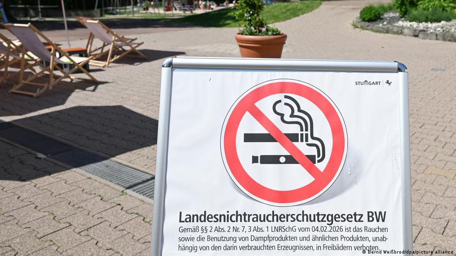 Baden-Württemberg restricts smoking in public spaces