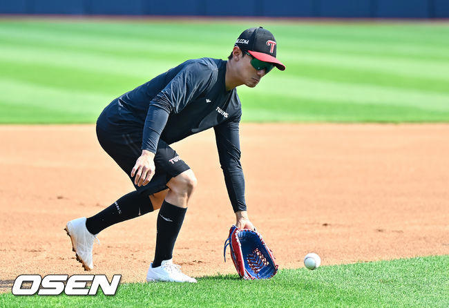 LG 신민재, 정확한 수비