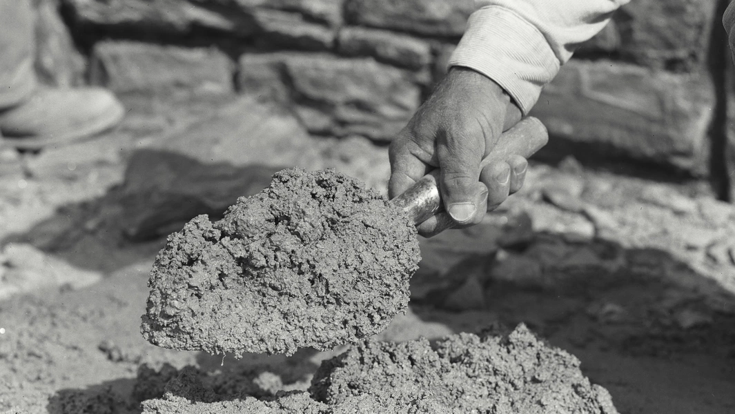 Concrete, cement and mortar made simple for DIYers