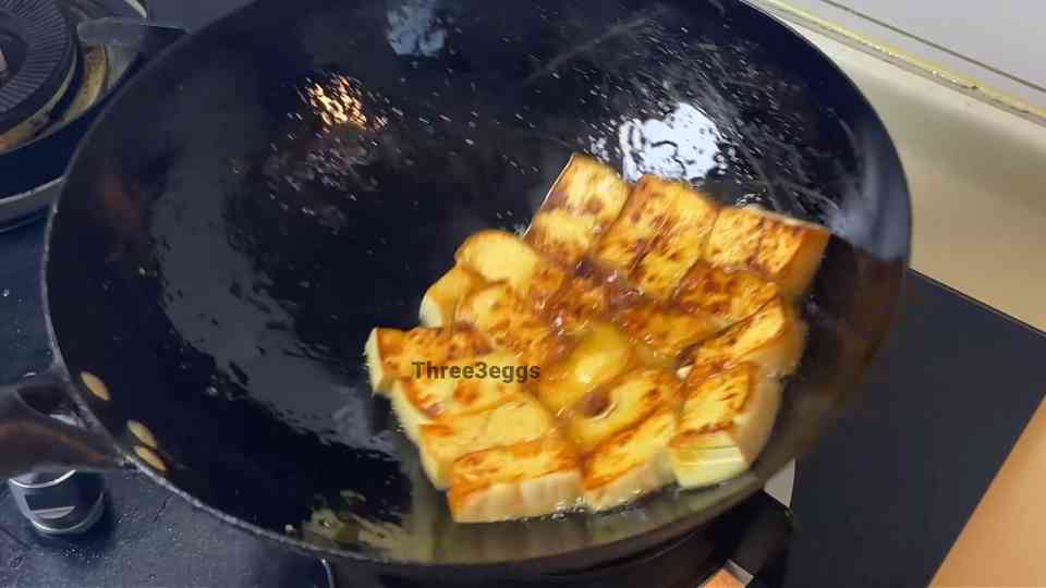 This tofu recipe turns rice into pure flavor heaven