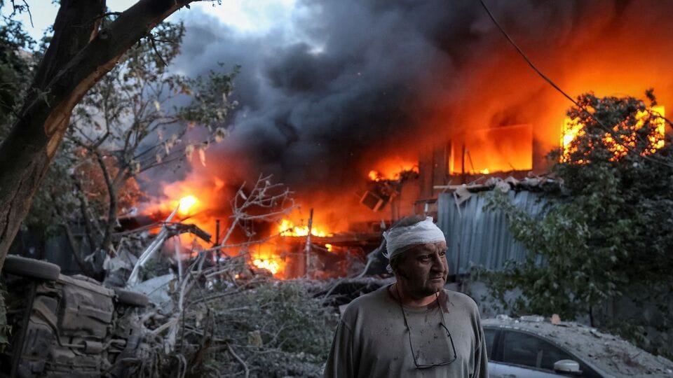 Russia-Ukraine war: Moscow launches deadly large-scale attack on Kyiv ...