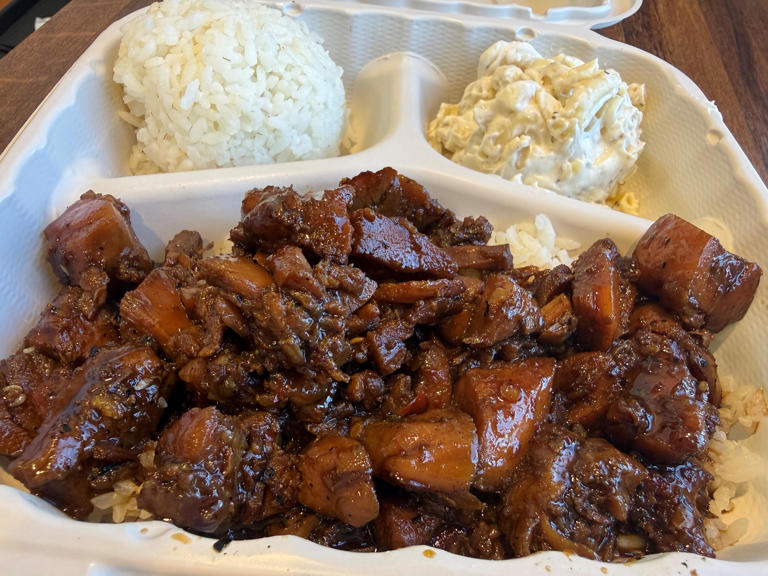 Plate lunches anchor Hawaiian Bros Island Grill | Grub Scout