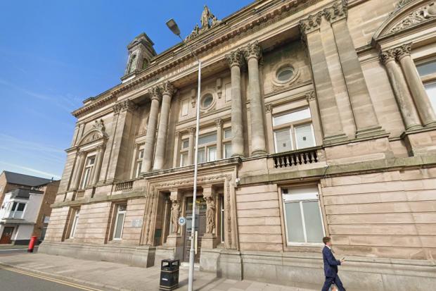 Burglar admits stealing jewellery and attempting to burgle four more homes