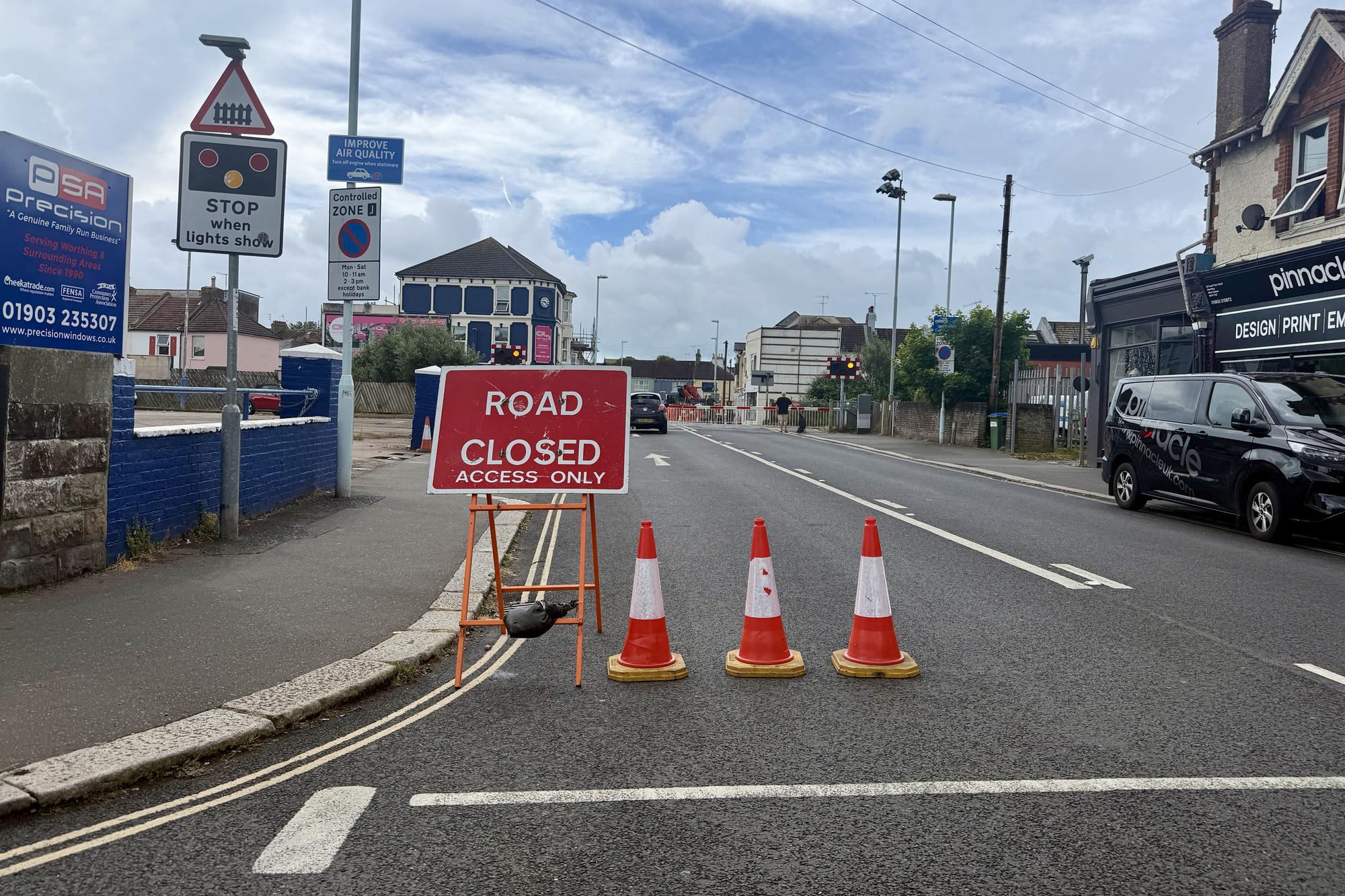 Worthing level crossing affected by three-day road closure