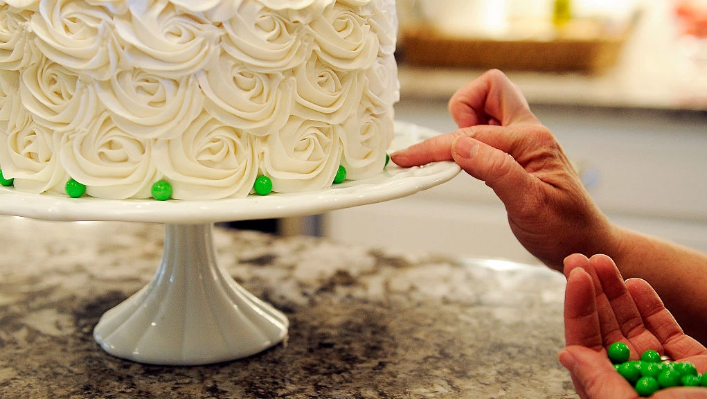 18 easy 9x13 cakes for every occasion