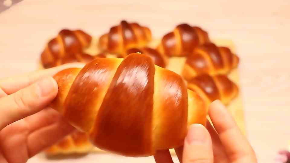 This secret makes bread so fluffy it feels like clouds