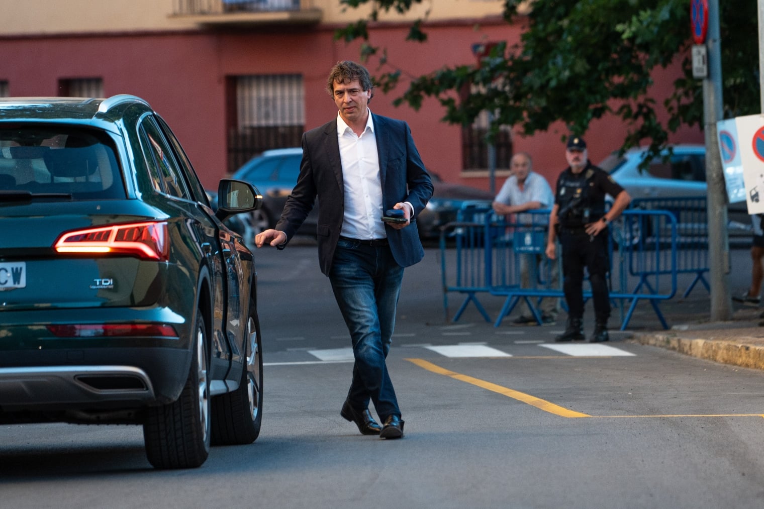 El juicio al hermano de Sánchez por tráfico de influencias y ...