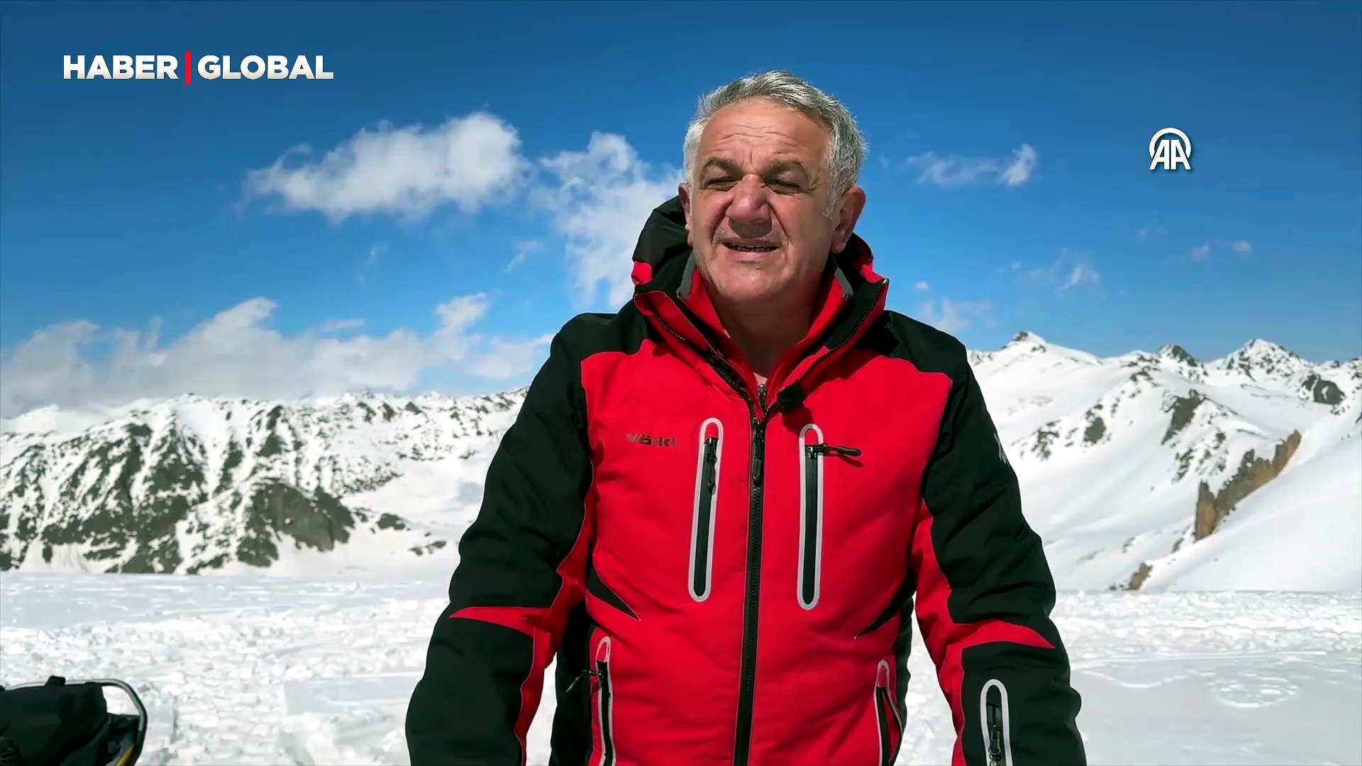 Rize'deki Ovit Dağı'nda haziran ayında kış turizmi devam ediyor