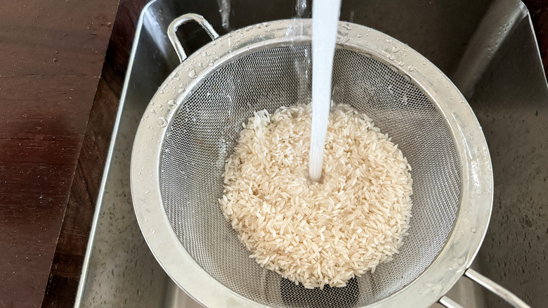 Basic stovetop steamed white rice recipe