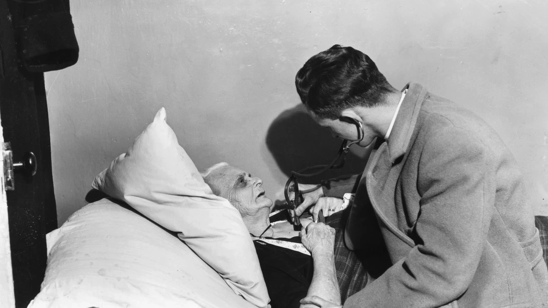 What doctors notice first during patient visits