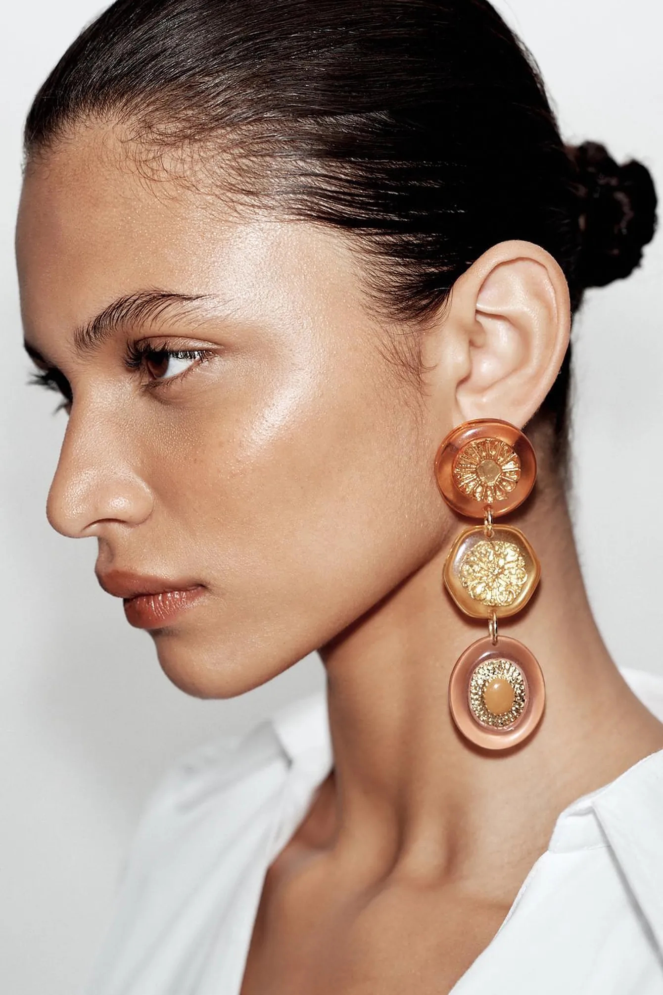 Say goodbye to boring accessories: 8 statement earrings from Zara and ...