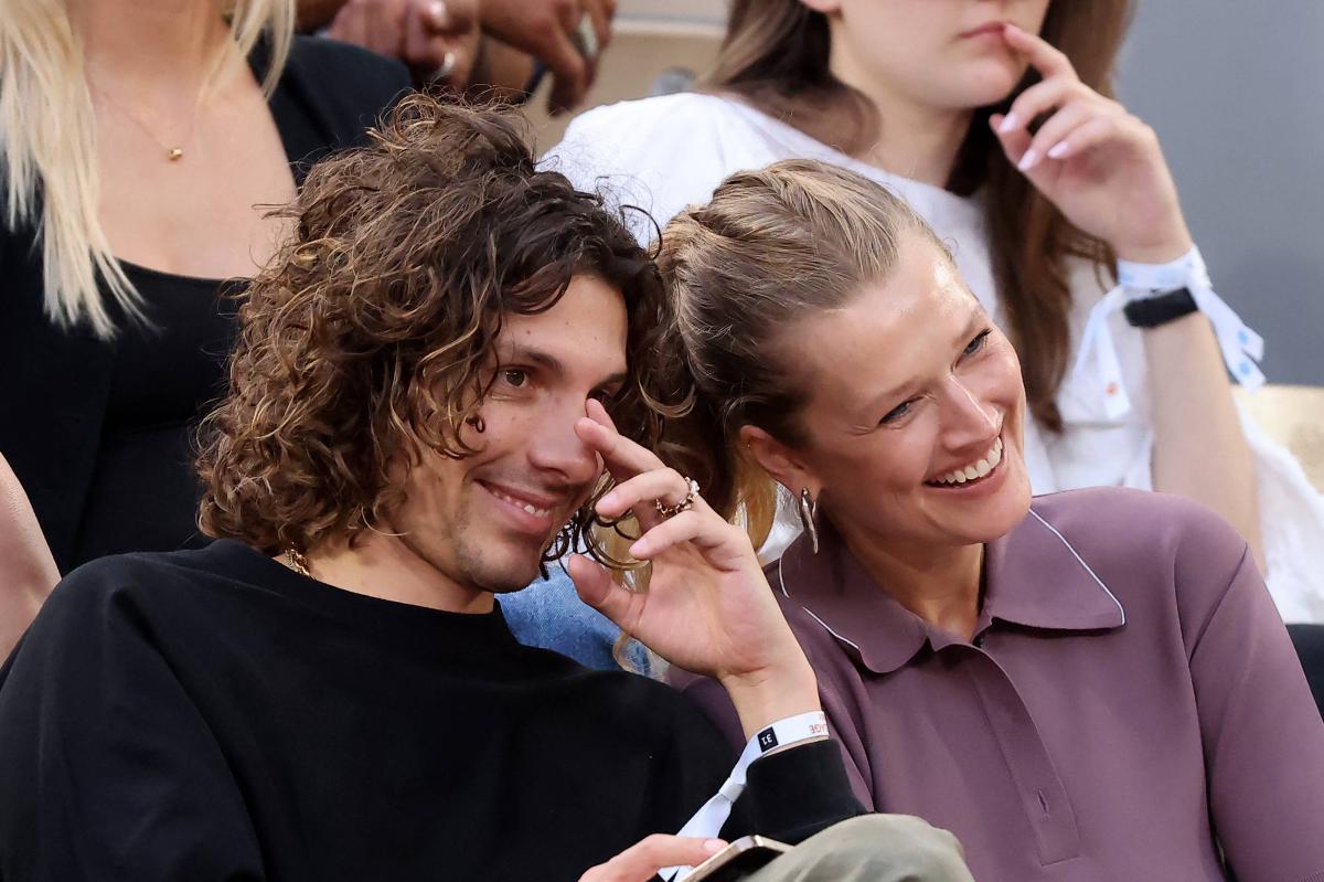 Topmodel Toni Garrn küsst bei French Open Ex-Freund von «GNTM ...