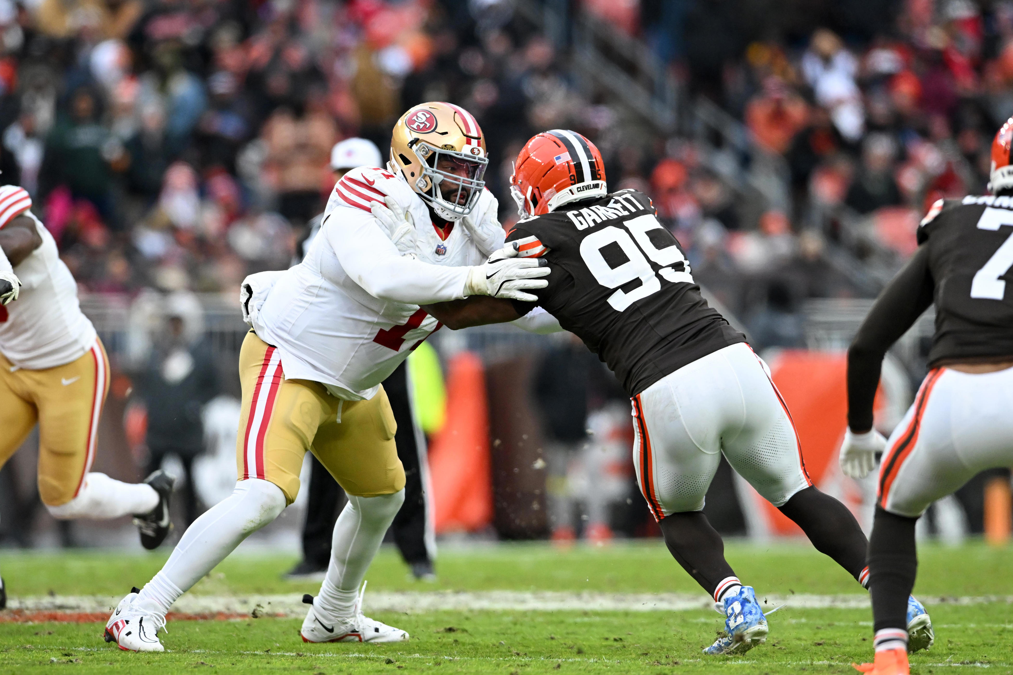 49ers news: This is why you extend Trent Williams
