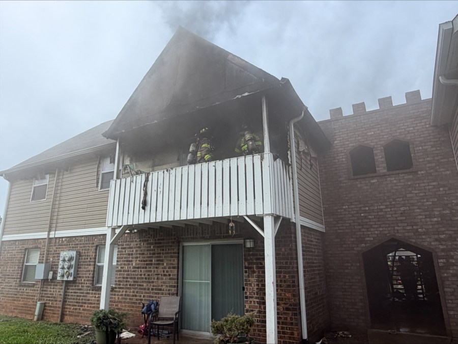 Residents displaced after fire at Murfreesboro apartments