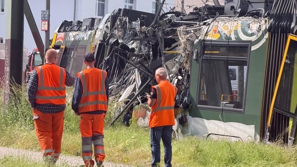 20 Verletzte bei Tram-Unfall – Wegner dankt Einsatzkräften