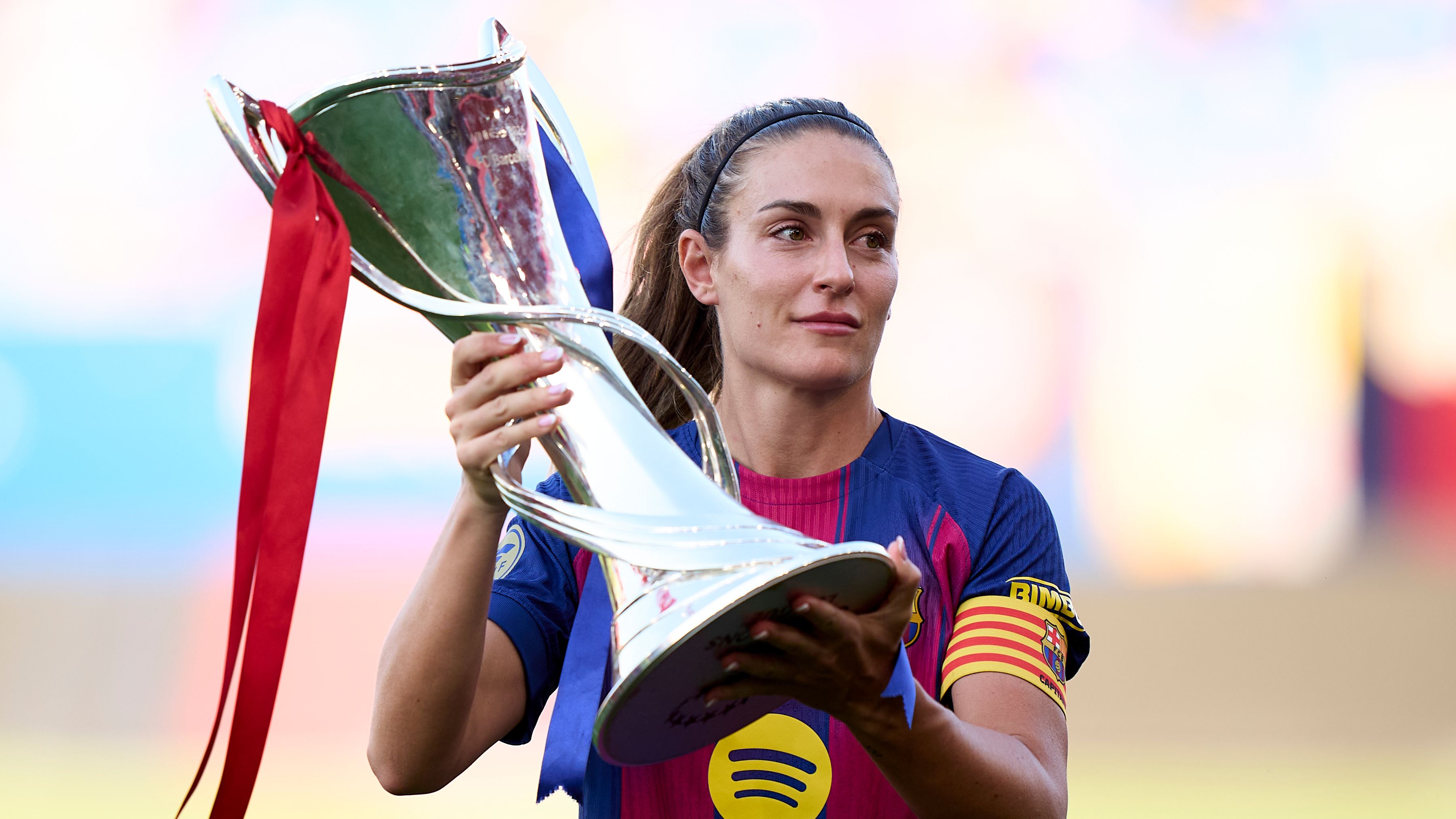Alexia Putellas, estrella del Barcelona, decidirá esta semana su ...