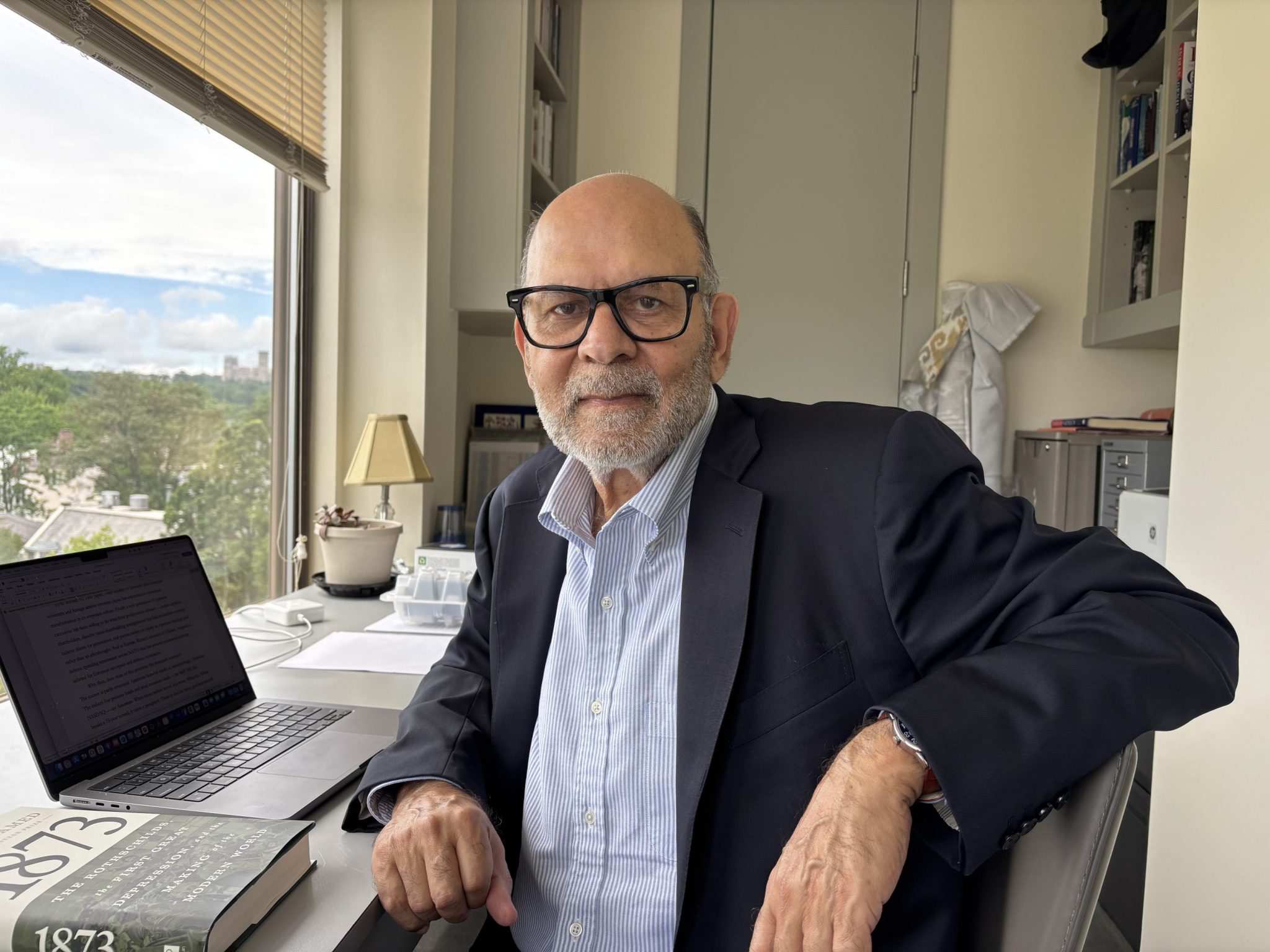 ‘Where we are today is frightening’: A Pulitzer-winning historian sees ...