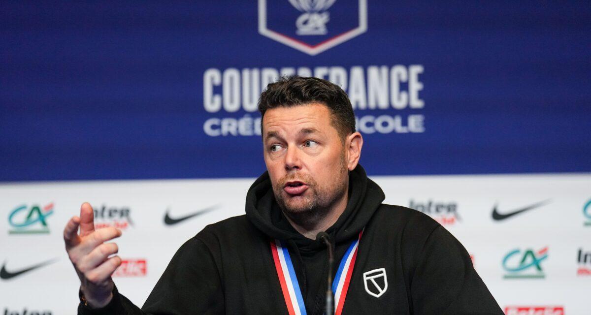 Ligue 1 : qui pour entraîner Lens en cas de départ de Pierre Sage
