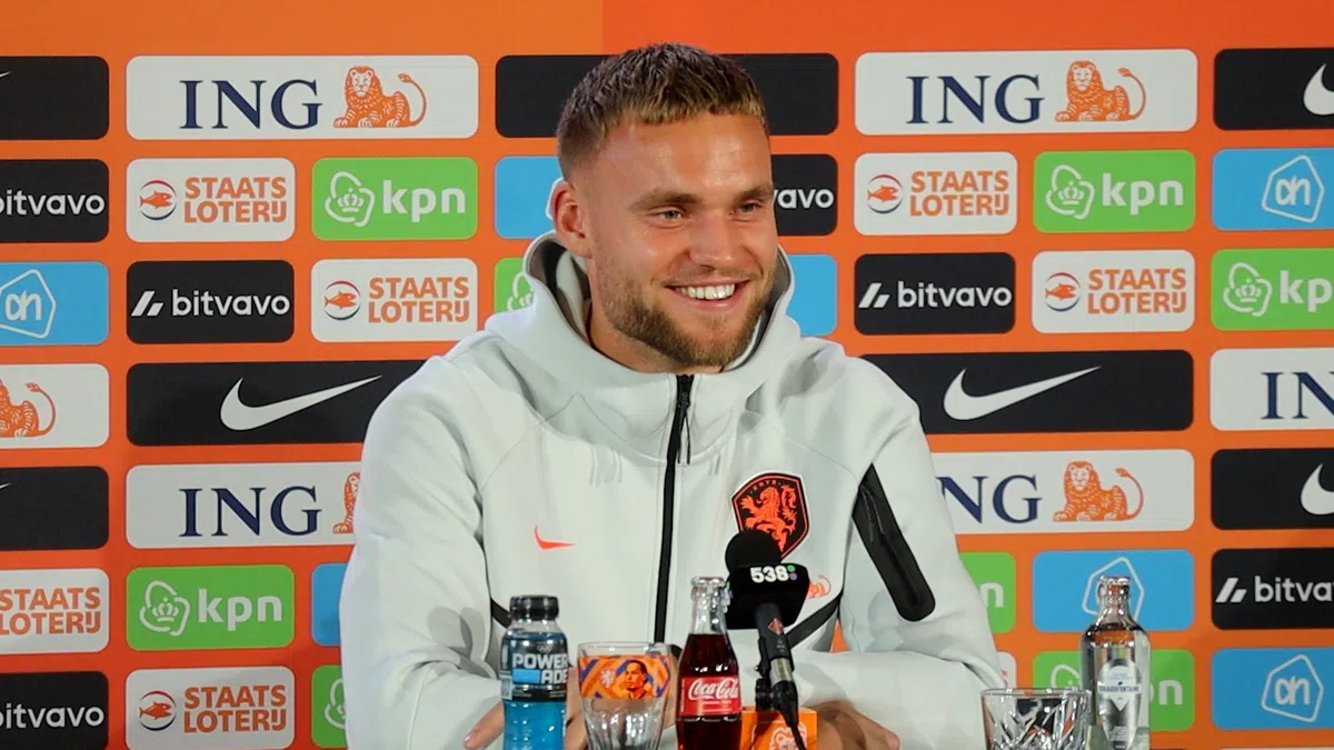 Oranje-internationals kozen eigen rugnummer: 'Ik gaf Virgil de lijst'