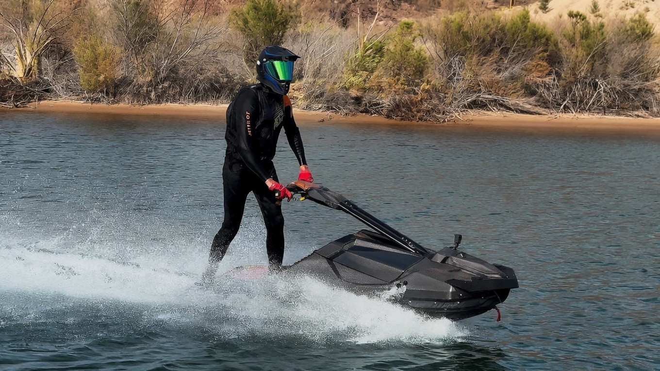 This Stand-Up Jet Ski Powered by 300BHP