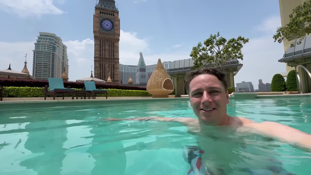 The city where Big Ben stands beside the Eiffel Tower