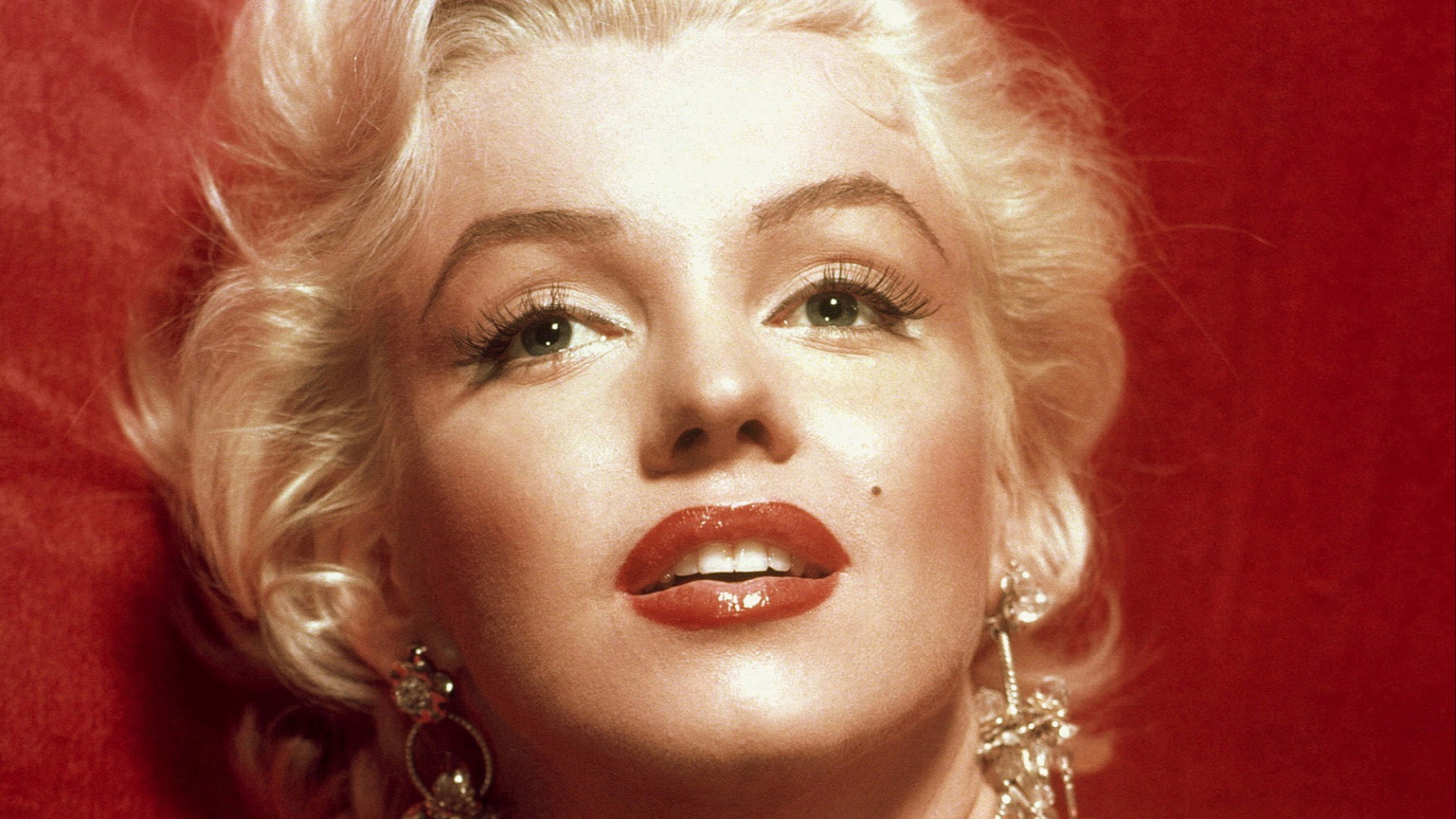 20 historical figures who went by fake names