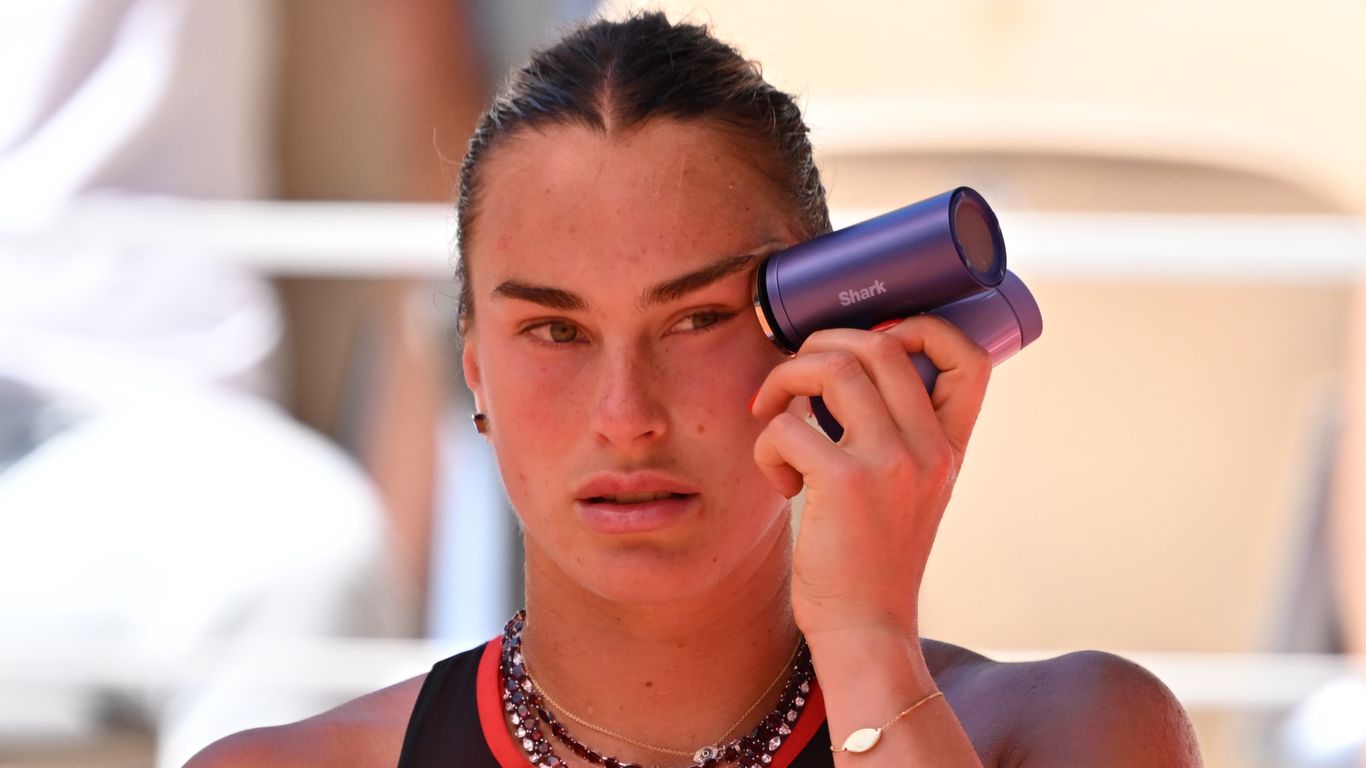 Roland-Garros : Quel est donc cet outil beauté qu'Aryna Sabalenka a ...