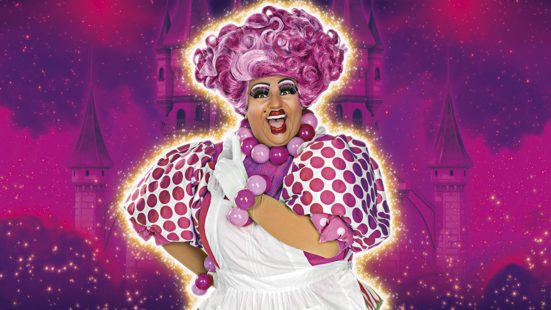 Leon Craig announced as dame for this year’s Waterside Theatre pantomime