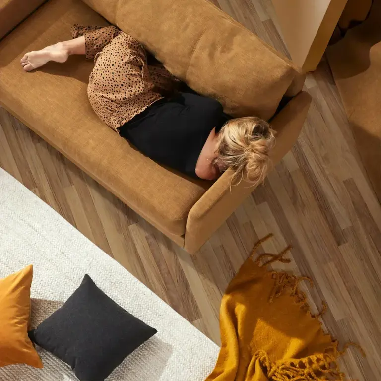 5 small living room ideas that save so much space