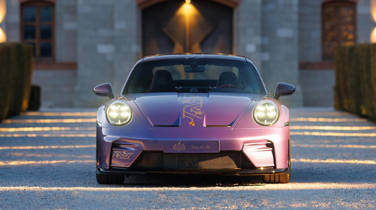 Porsche’s latest color-shifting 911 GT3 is a touch-up pen’s worst nightmare