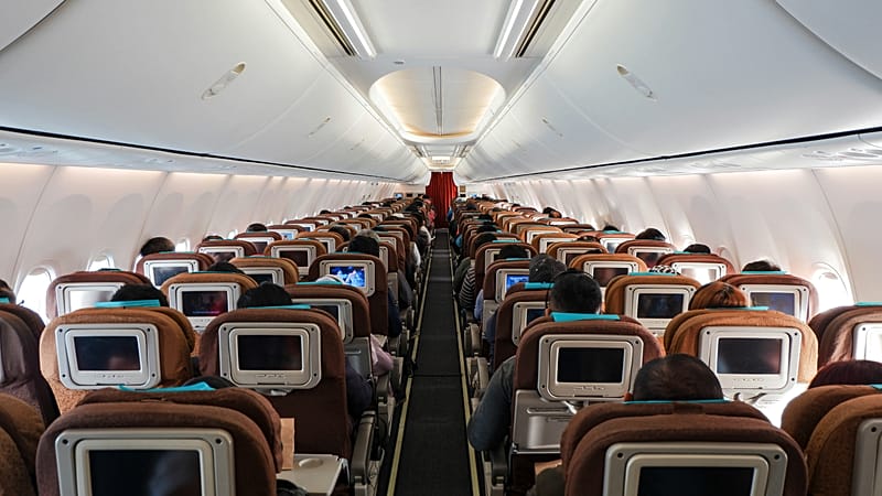 Drunk and disruptive airline passengers could face industry-wide flight ...