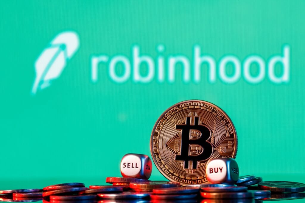 Robinhood sees one of its biggest insider buys in years as analyst ...