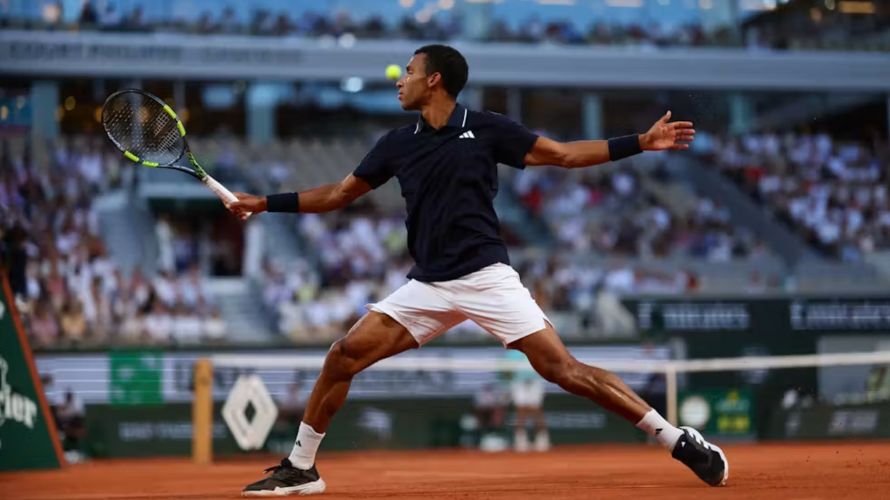 Felix Auger Aliassime makes Canada proud as he goes off to the quarters