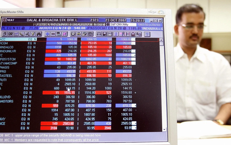 Expert advises staggered approach for Rs 30 lakh investment