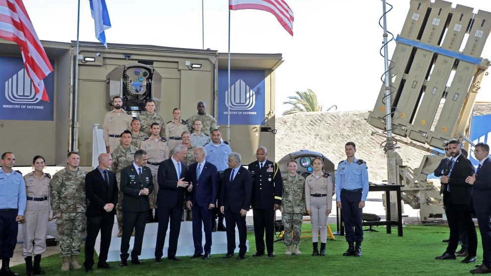 Massie, Khanna push to strip US-Israel defense plan