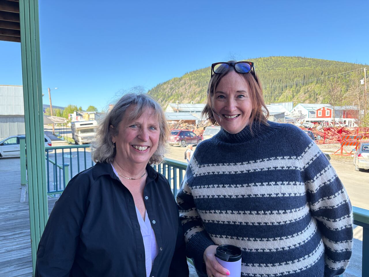 Trʼondëk Hwëchʼin, Yukon University sign agreement to co-design ...