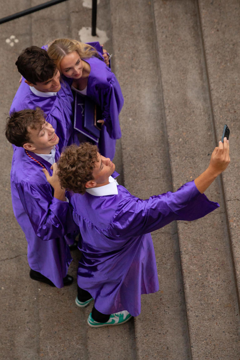 Times, locations of Eugene-Springfield high school graduations
