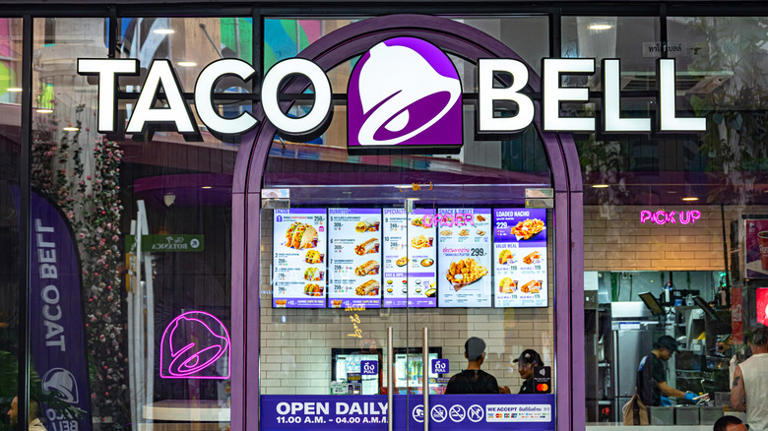 Taco Bell's 8 best menu items, according to fans