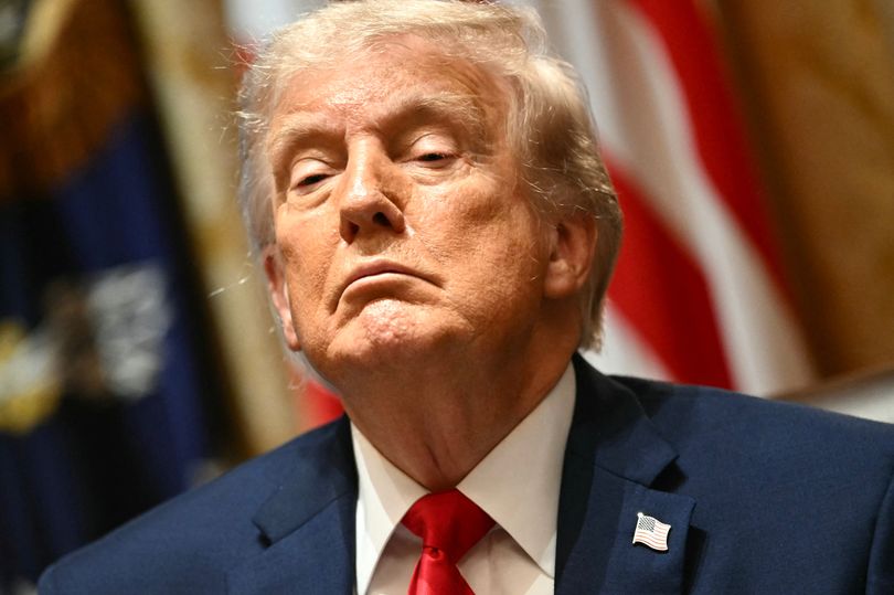 Nobel Prize-winning psychiatrist joins 35 doctors calling for Donald ...