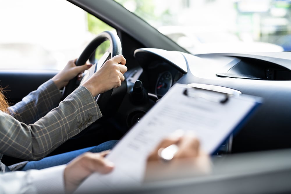 Automobile : l’auto-école en ligne Ornikar rachète son concurrent En ...