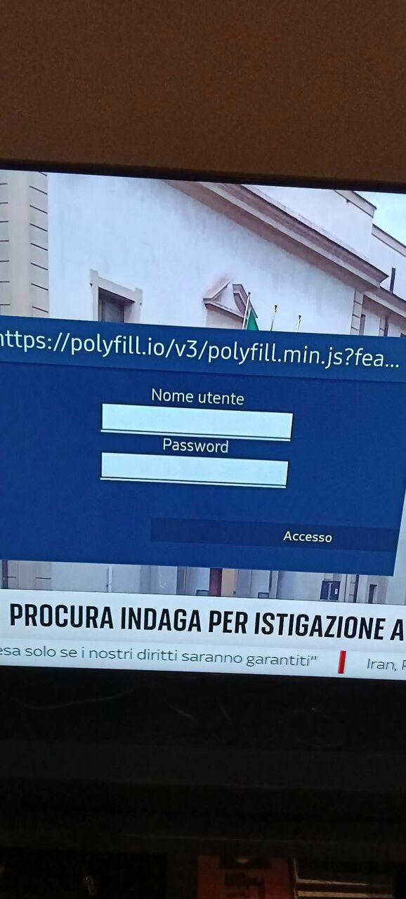 Smart TV Samsung bloccate dalla schermata «polyfill.io». Cosa sta ...