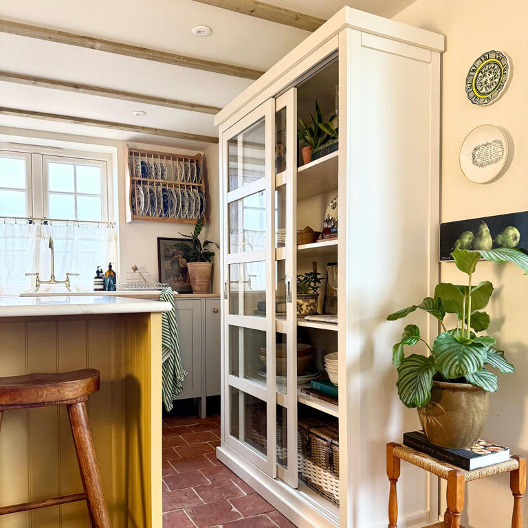 How we made our B&Q kitchen look bespoke and saved thousands – our in ...