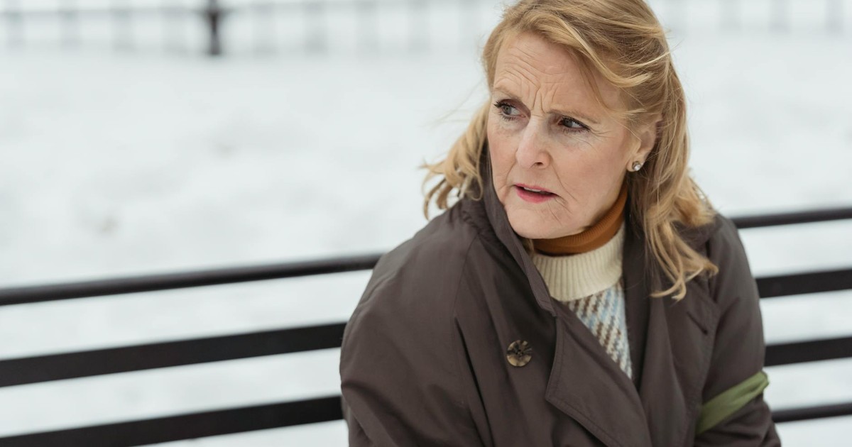 8 behaviors of women who may be headed for a life of solitude ...