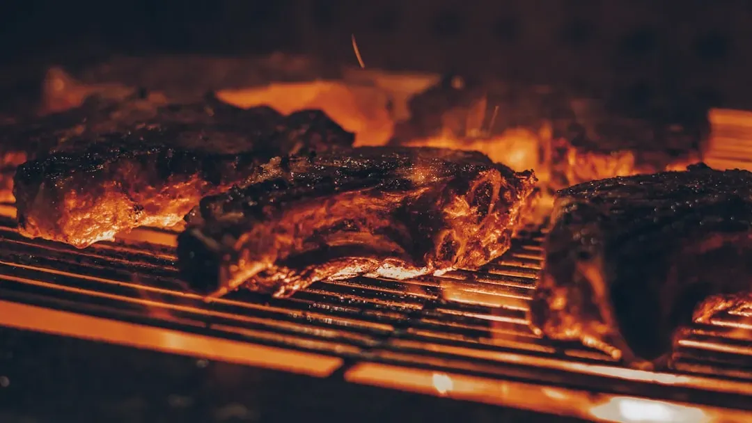Why top BBQ pitmasters never slather sauce on meat before smoking it