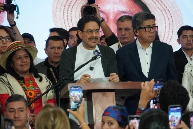 Iván Cepeda cuestiona apoyo de Donald Trump a Abelardo de la Espriella ...