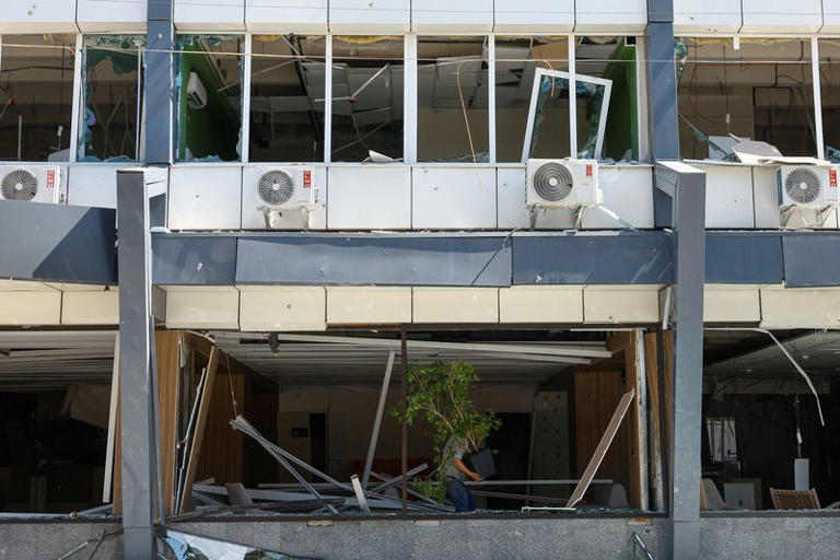 At least 18 killed in heavy Russian attack on Ukrainian cities