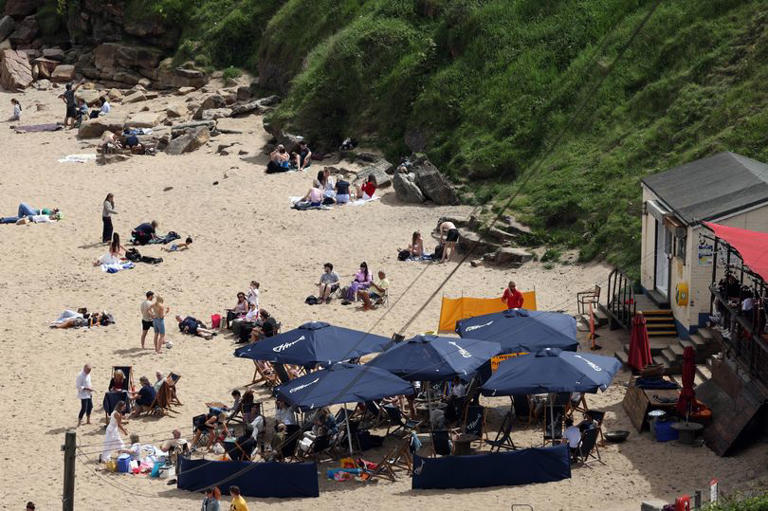 Extreme summer weather predicted as El Nino phenomenon '80 per cent ...