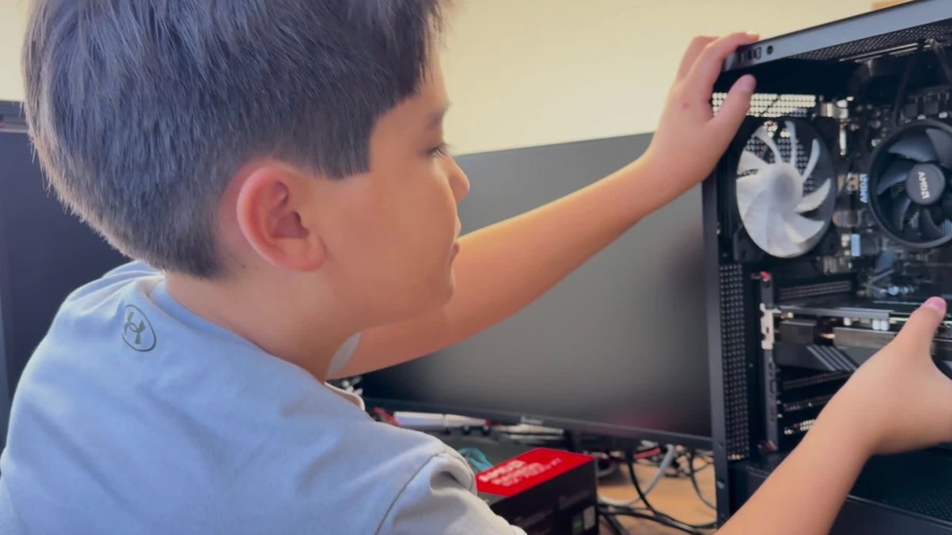 Palm Beach Gardens sixth graders teach peers to build computers, learn ...